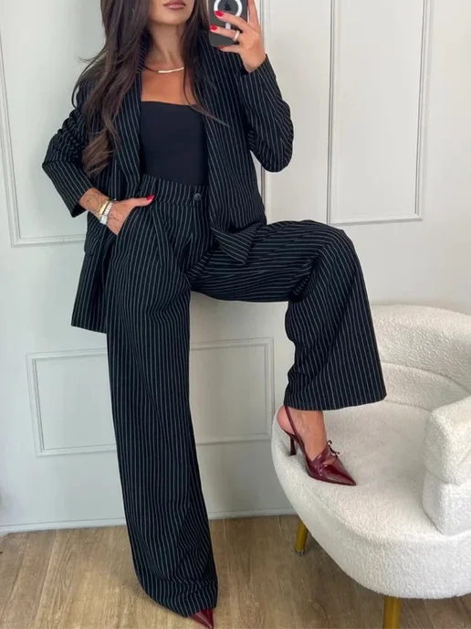 Костюм брючный деловой Alesio Poznini